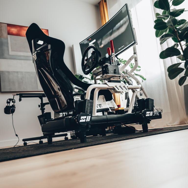 Chassis R8 Fury White - OPLITE