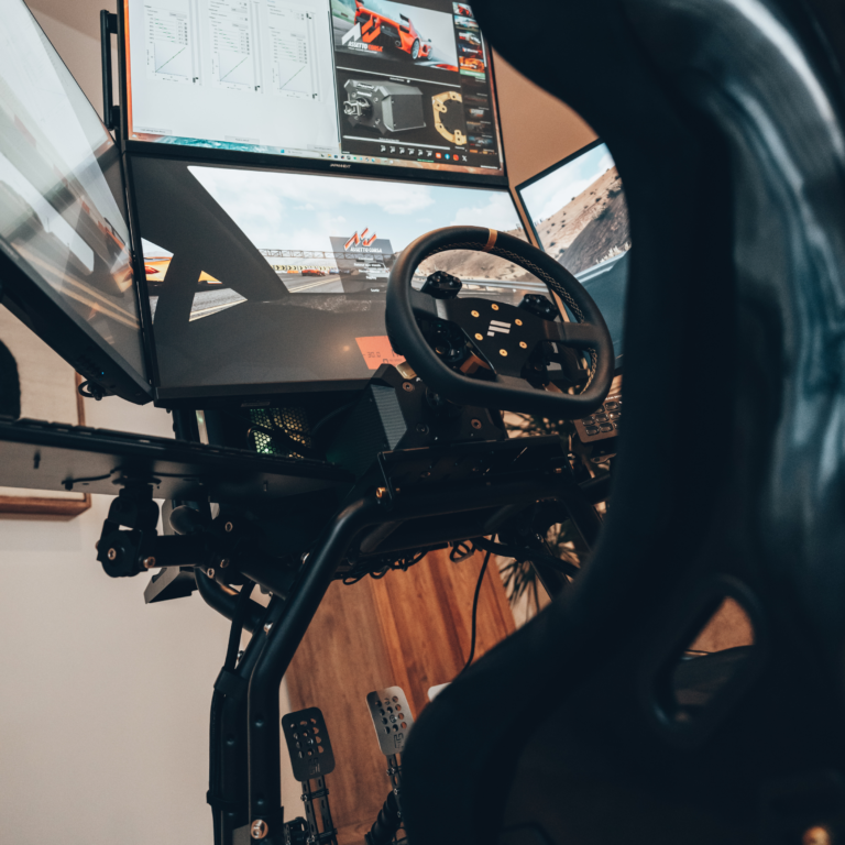 Cockpit R8 Fury Black - OPLITE